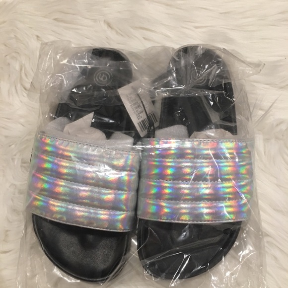 Urban Outfitters | Shoes | Nwt Urban Outfitters Silver Iridescent ...